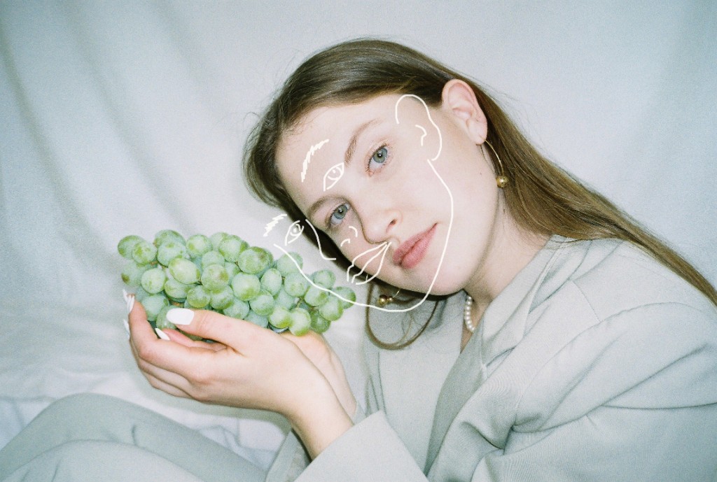 Dina en Coco Vanilla maken zomerse debuutsingle 'Figure It Out' met een ...