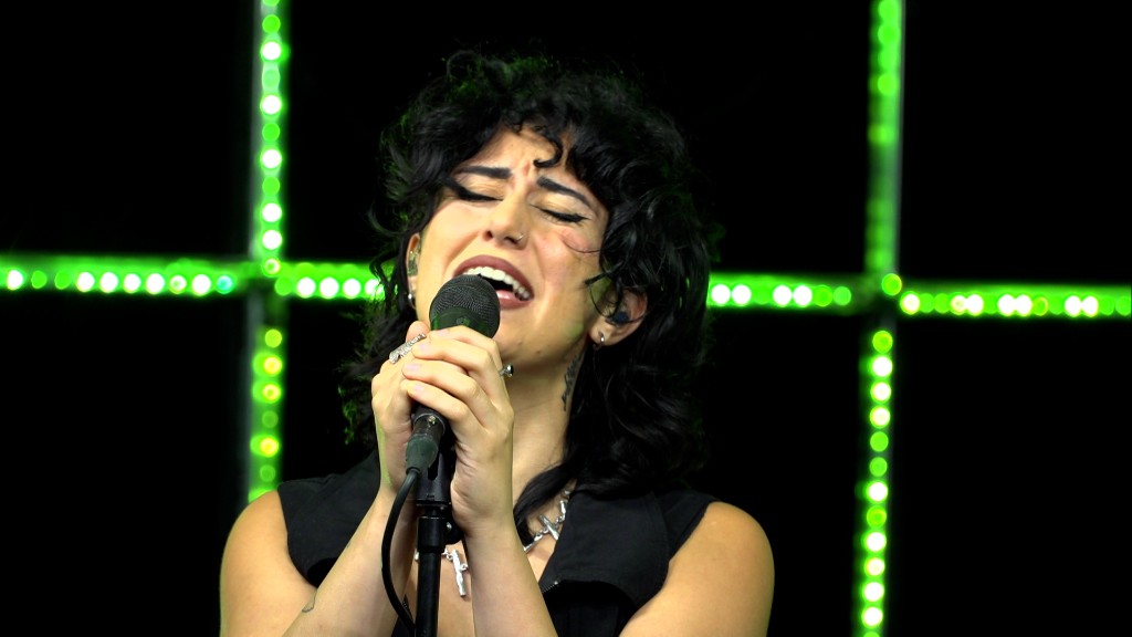 Kijk terug: Naaz live in 3voor12 Radio - 3voor12