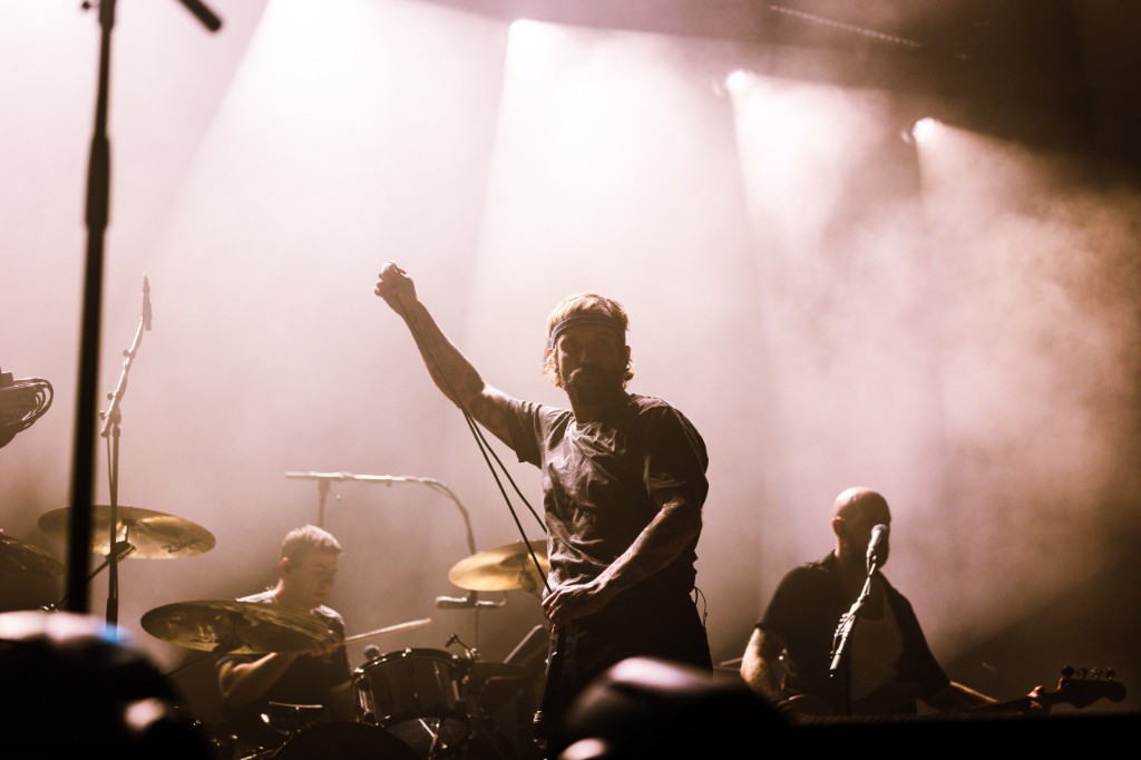 IDLES wil in de AFAS Live niet langer zwelgen in woede en onvrede - 3voor12