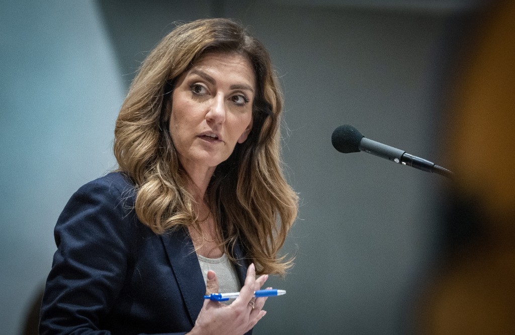 Lowlands schrapt lijsttrekkersdebat na afzegging Dilan Yesilgöz - 3voor12