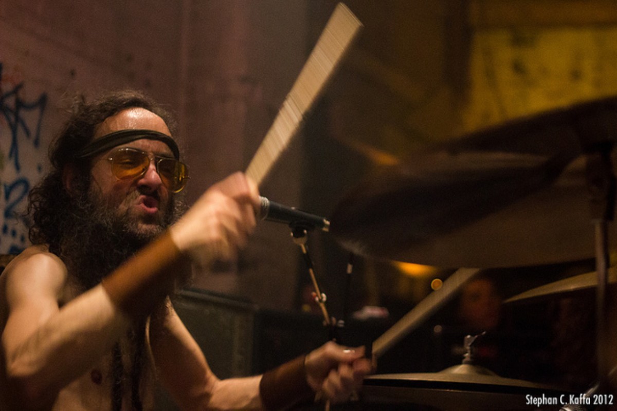 Guy Tavares over 20 jaar Bunker Records - Den Haag - 3voor12