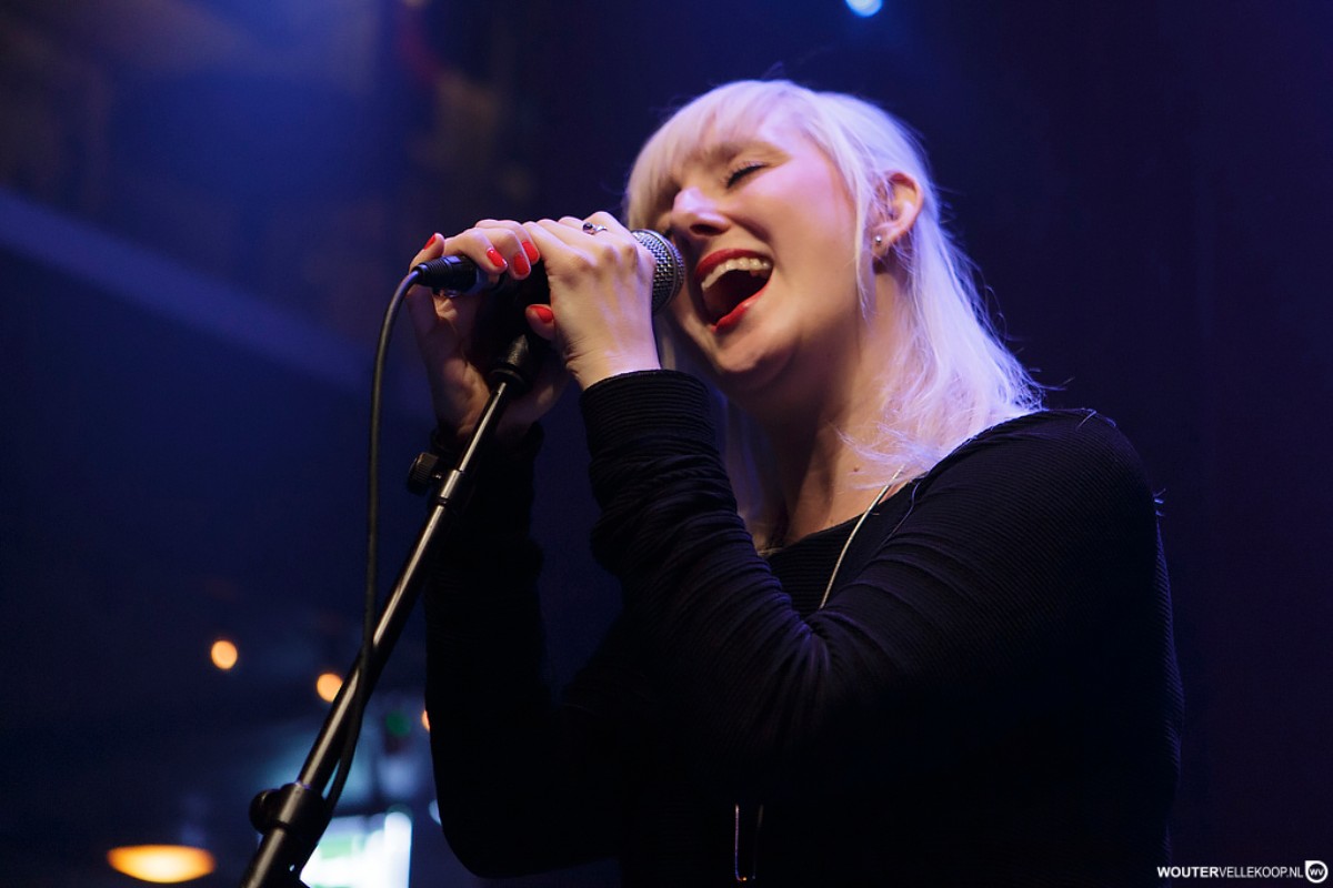 Katie Pollock & Wunderbar viert EP-release met onderhoudende show - Den ...