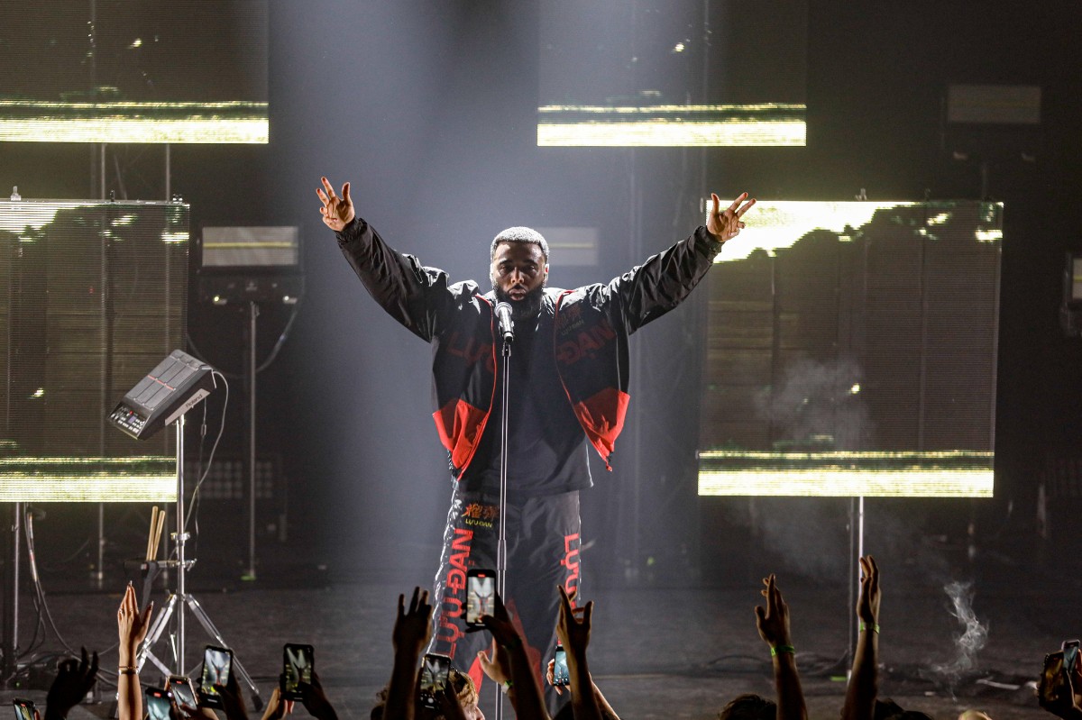 Mula B keert terug naar PAARD - Den Haag - 3voor12