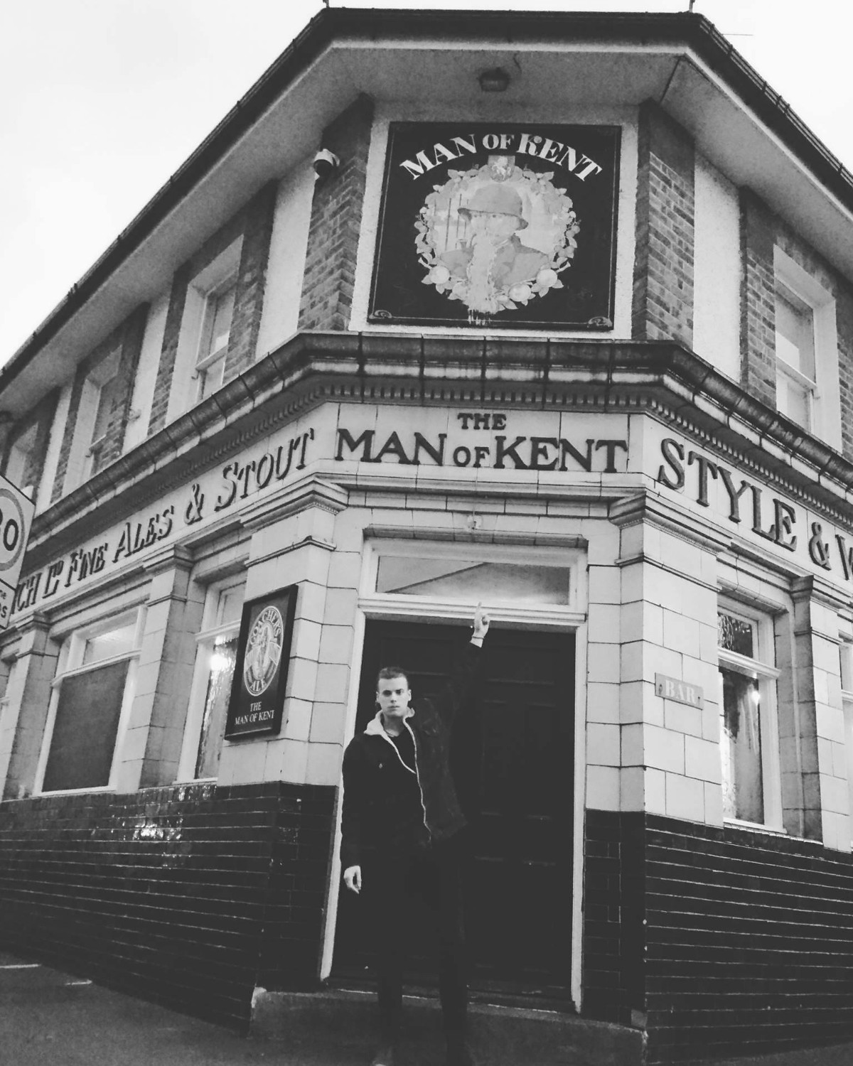 Timo de Jong en Ruud Fieten - op tour door Engeland #3 - drenthe - 3voor12