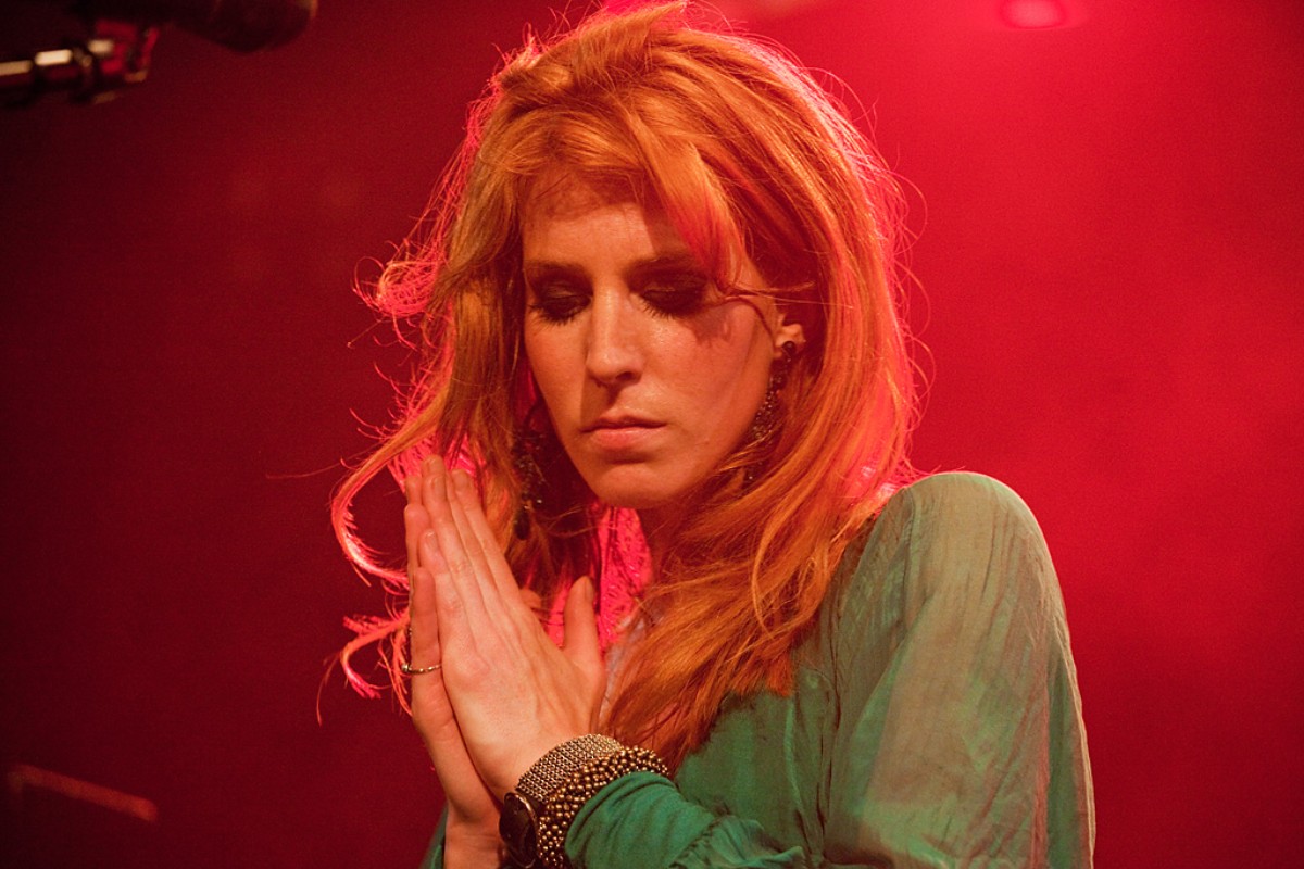 Moordvrouw Elske DeWall in topvorm op podium Romein - friesland - 3voor12