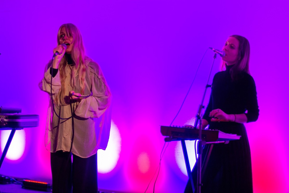 Podium Asteriks presenteert dreampop duo Purple Pilgrims in De ...