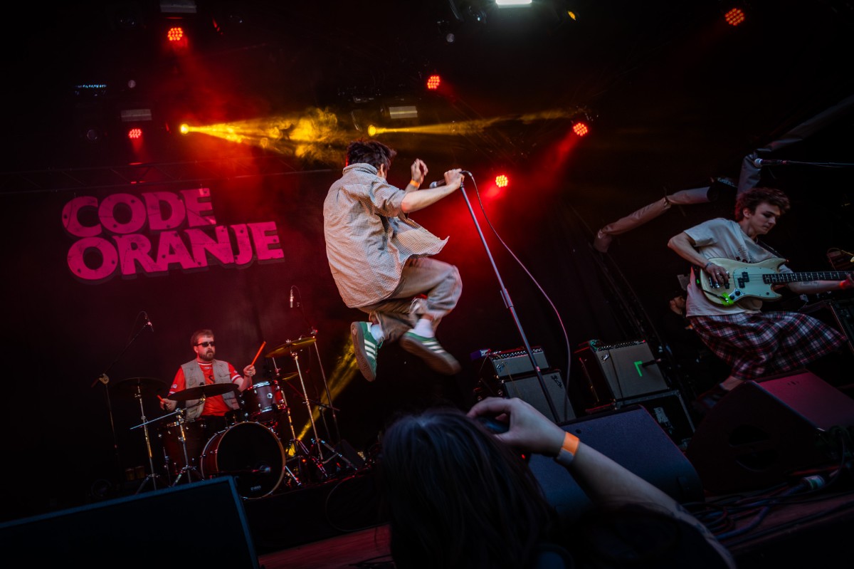 Een muzikale reis door chaos, energie en ritme op de eerste editie van ...