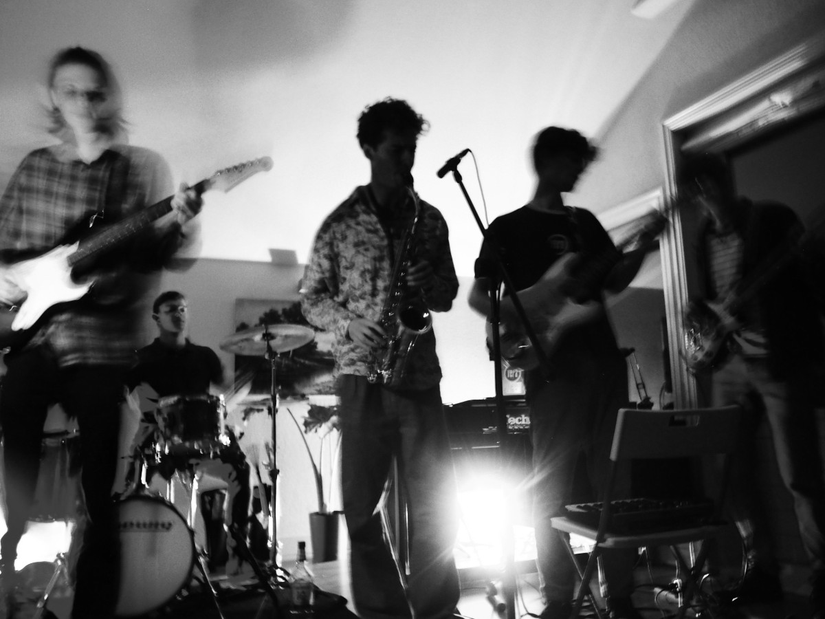 Shoom's Les Pompiers: music, love & friendship - Groningen - 3voor12