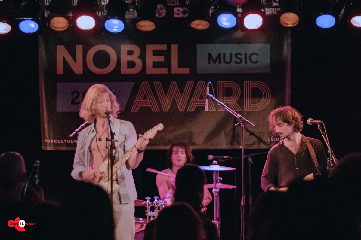 Volop podium-présence - Leiden - 3voor12