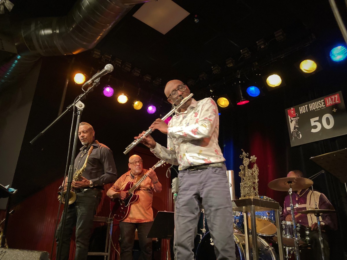 Ronald Snijders, uw reisgids voor zonovergoten muziek - leiden - 3voor12