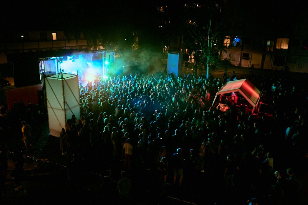 Muziek in typisch studentendecor bij IBB-Fest - utrecht - 3voor12