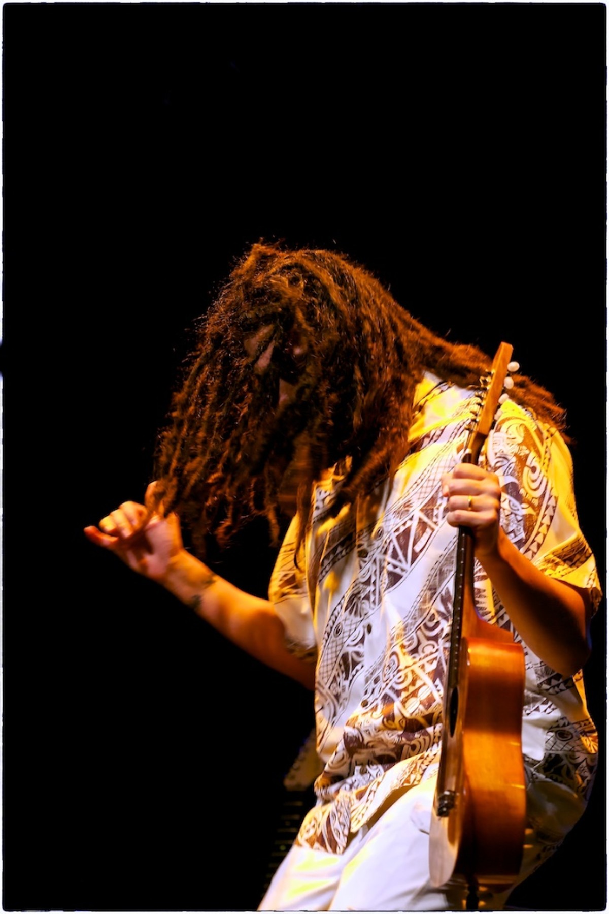 Joshua Alo herdenkt Marley - zeeland - 3voor12