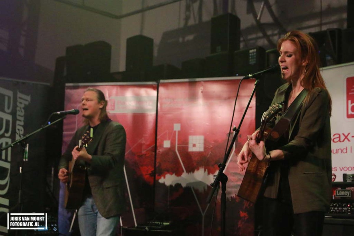 Elske DeWall en meer gitaristen tijdens Bax Guitar Experience - zeeland ...