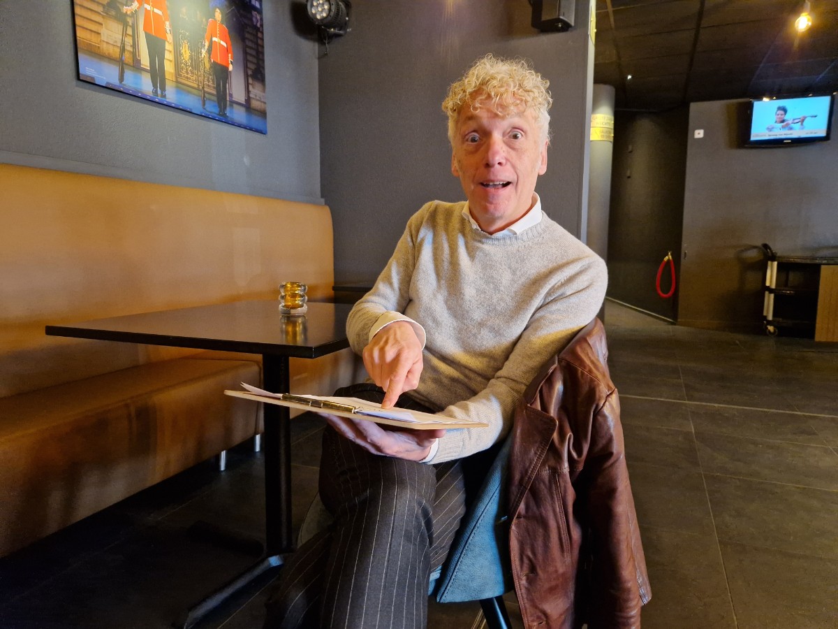 A La Carte met Spinvis: ‘Mijn vader was de laatste pacifist’ - 3voor12