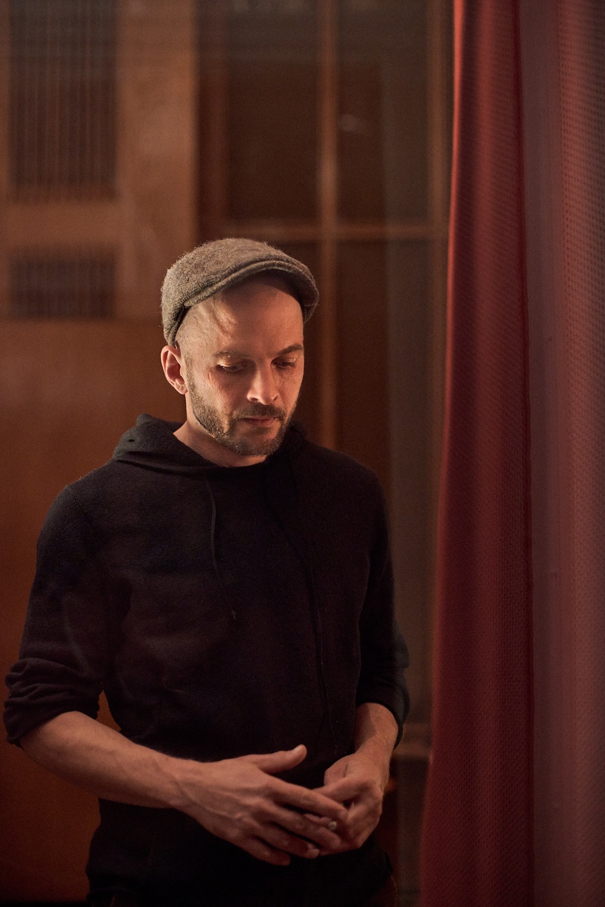 Nils Frahm: 'Mijn vrouw veranderde voor mijn ogen in een artiest' - 3voor12