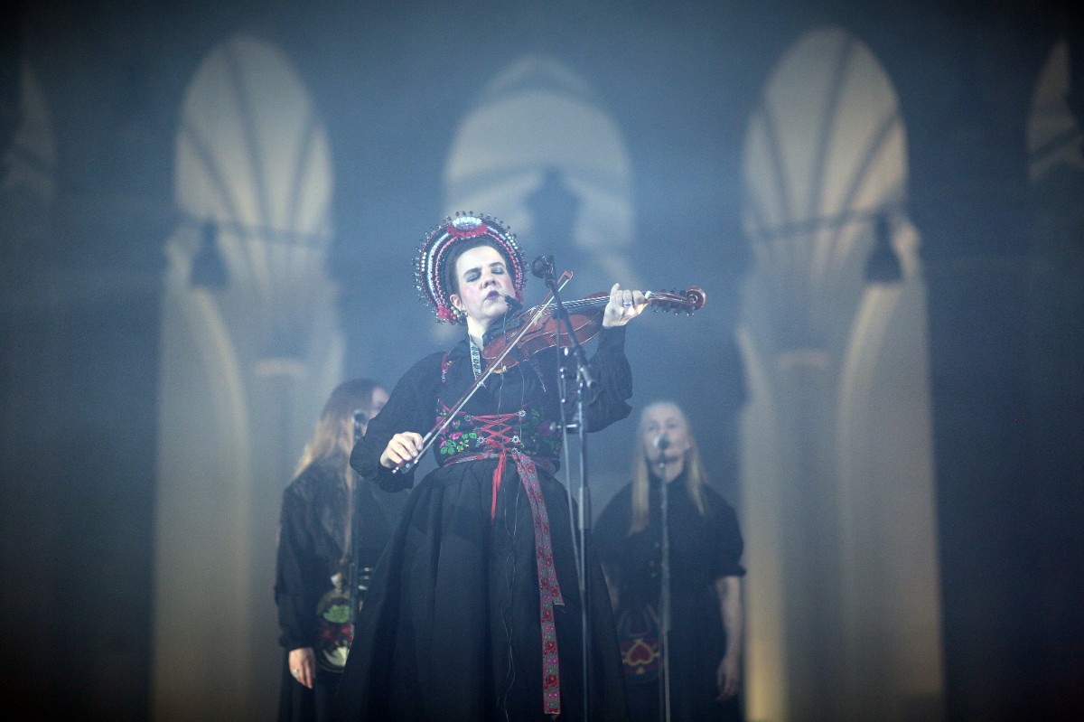 Op Rewire 2024 worden eeuwenoude tradities uit elkaar getrokken - 3voor12