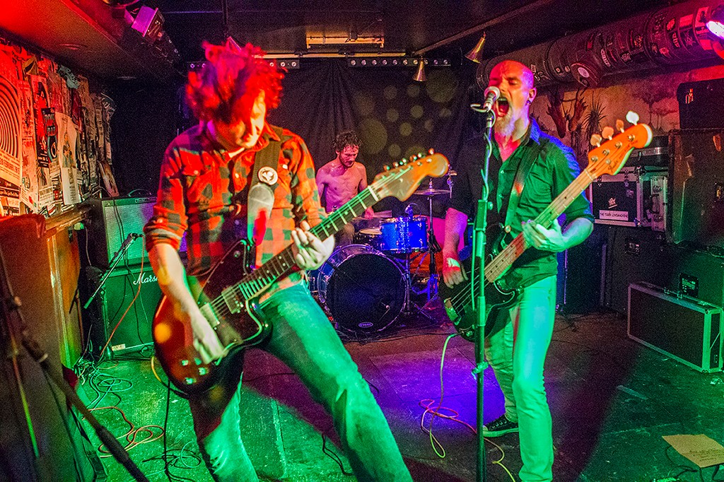 Nieuwe Video: Rebel Radio - friesland - 3voor12