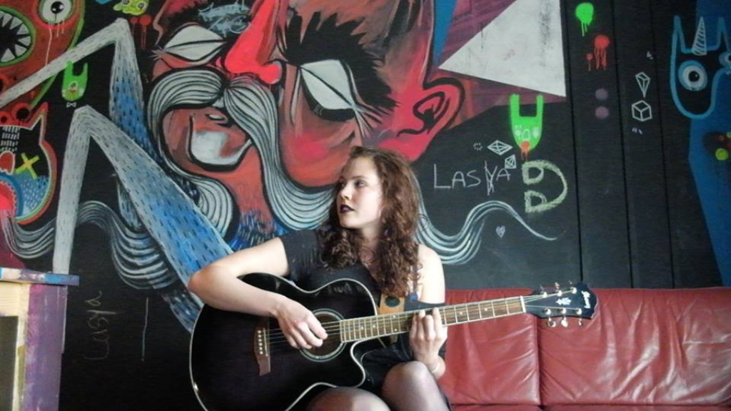 17-jarige Amber Zoë uit Zutphen in finale Kunstbende - gelderland - 3voor12