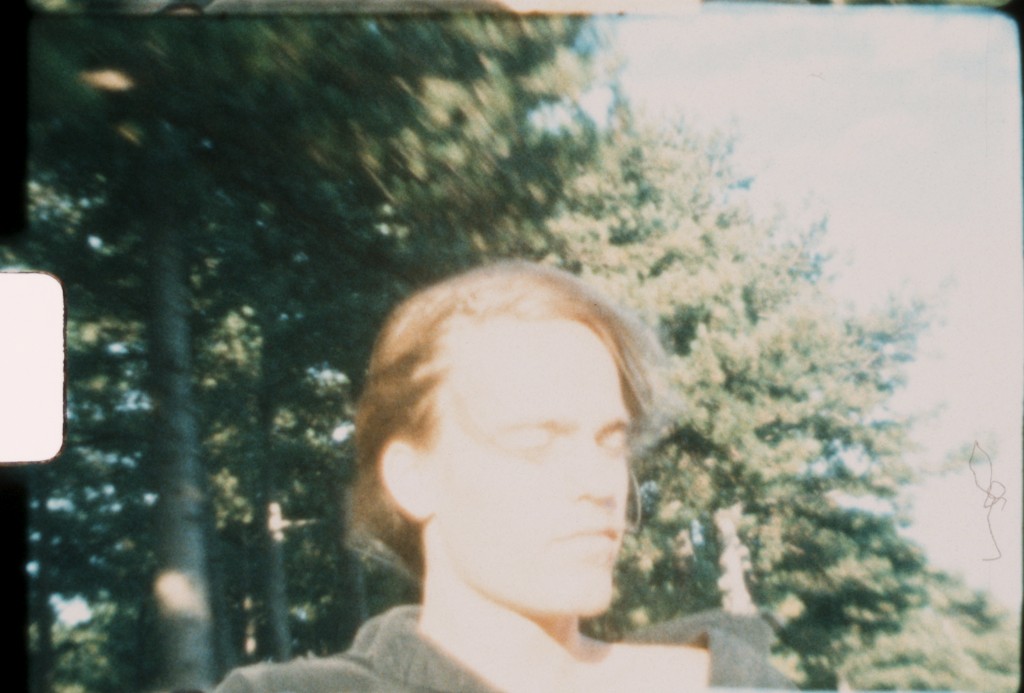 Van Common kijkt voor even achterom met persoonlijke nieuwe single ...